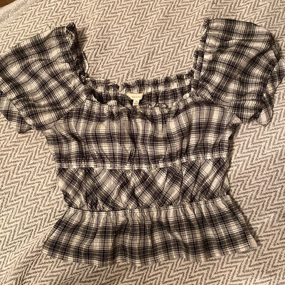 Sim & Sam | Tops | Sim Sam Puffed Sleeve Crop Top | Poshmark